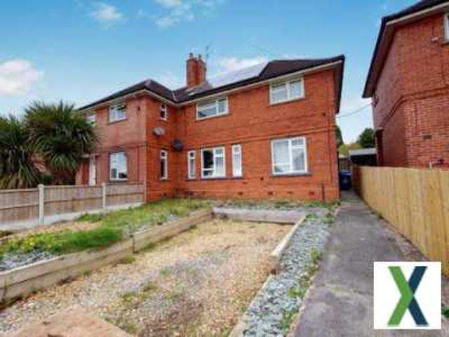3 bed semi detached house for sale