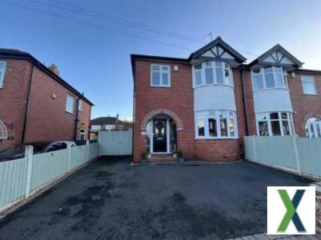 3 bed semi detached house for sale