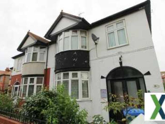 3 bed semi detached house for sale