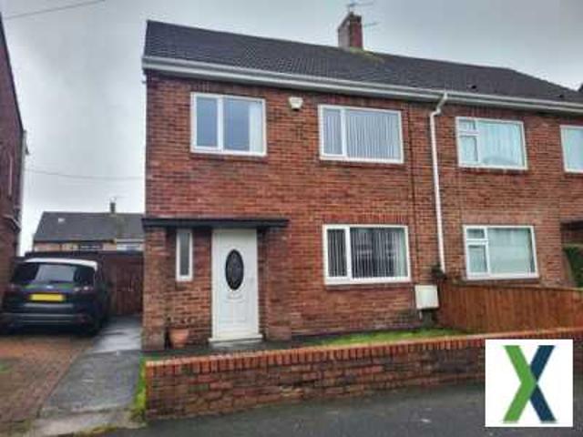 3 bed semi detached house for sale