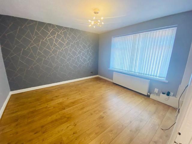 3 Bed Semi Detached House, Gertrude Close, M5
