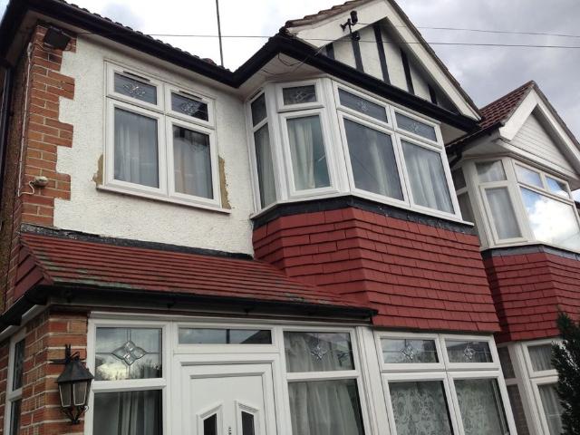 3 Bed Semi Detached House, Hampshire Close, N18