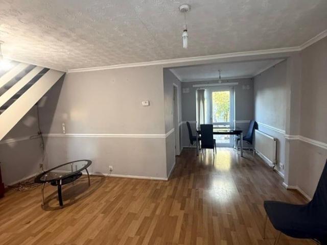 3 Bed Semi Detached House, Hatherleigh Road, LE5