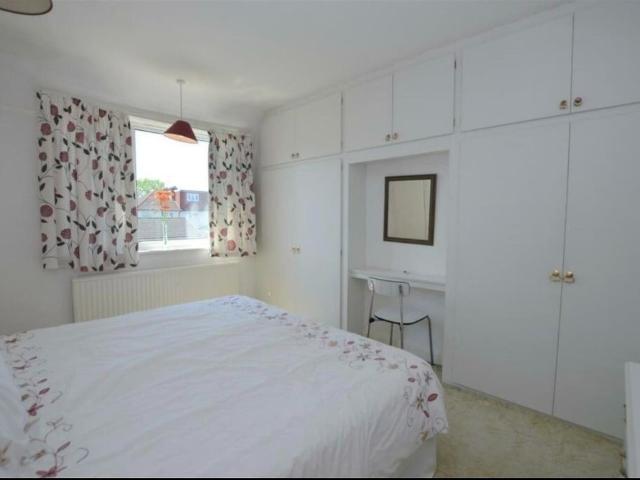 3 Bed Semi Detached House, Heath Road, TW3
