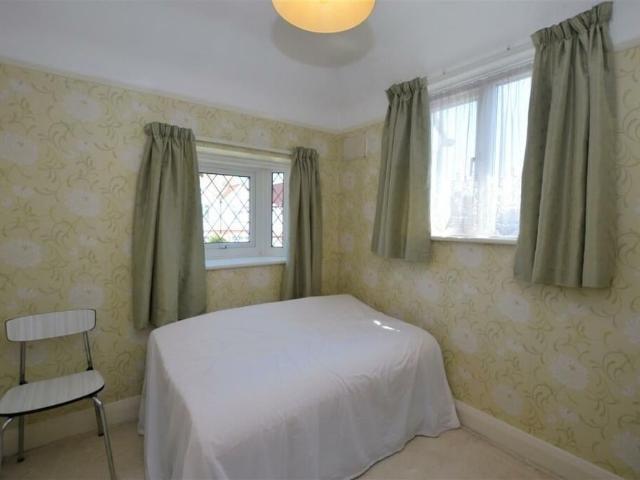 3 Bed Semi Detached House, Heath Road, TW3