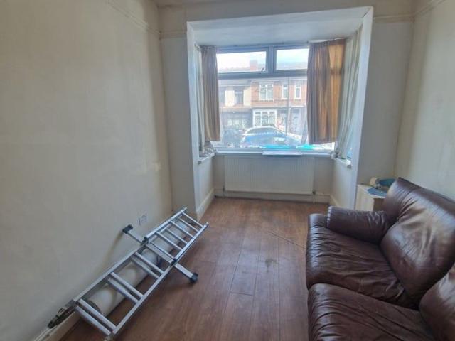 3 Bed Semi Detached House, Heather Road, B10