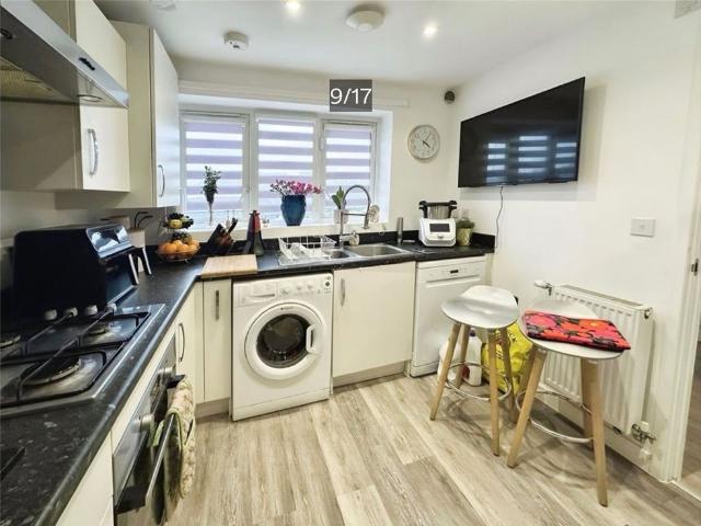 3 Bed Semi Detached House, Jasmine Walk, B23