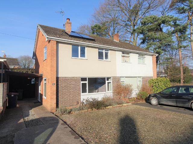 3 bed Semi Detached House to Let