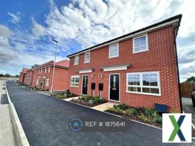 3 bed semi detached house to rent