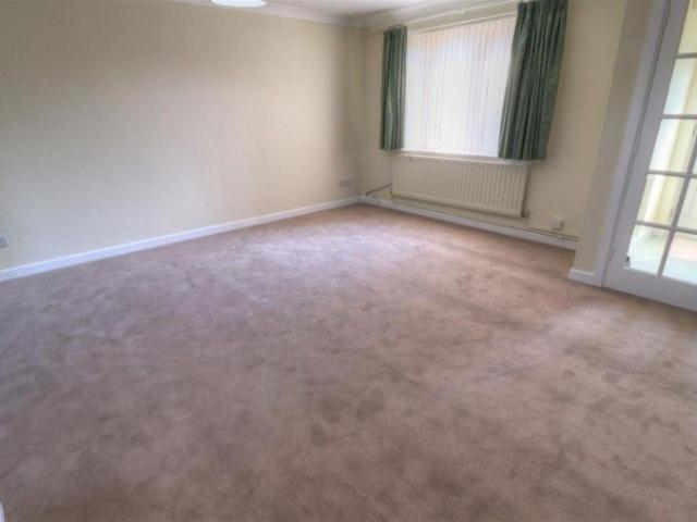 3 BED Semi detached house To rent