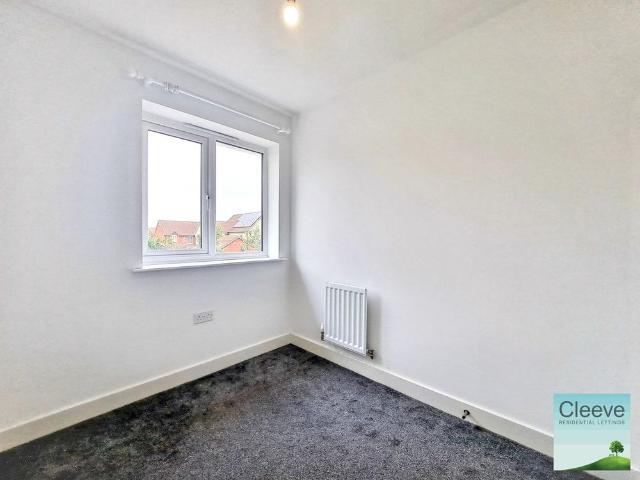 3 bed semi detached house to rent in Croft Drive, Bishops Cleeve, GL52