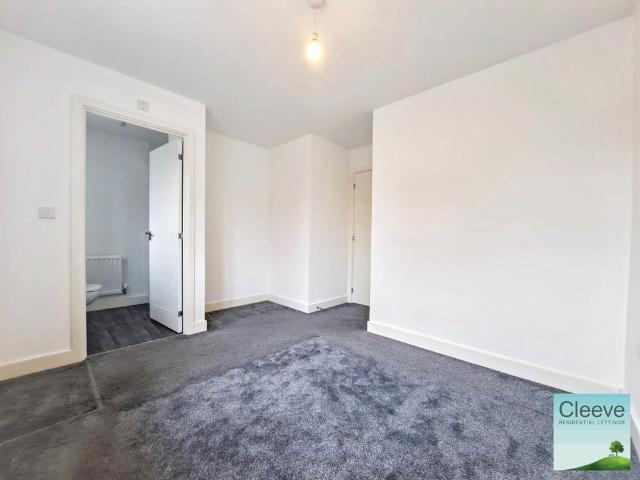 3 bed semi detached house to rent in Croft Drive, Bishops Cleeve, GL52