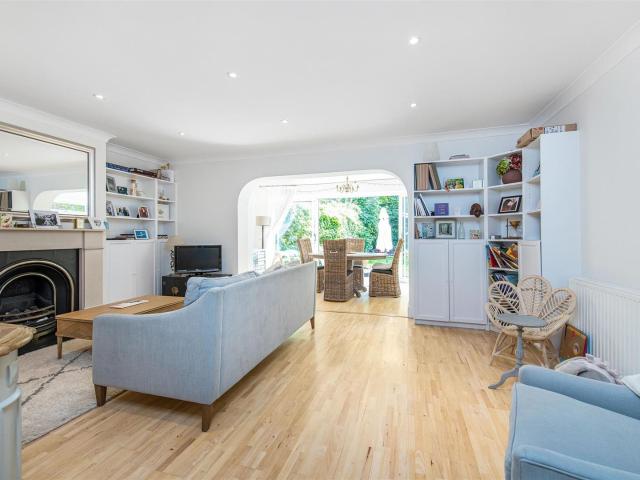 3 bed semi detached house to rent in Boileau Road, Barnes, SW13 | James Anderson