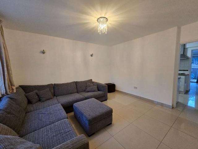 3 bed semi detached house to rent in Berwick Road, Borehamwood, WD6