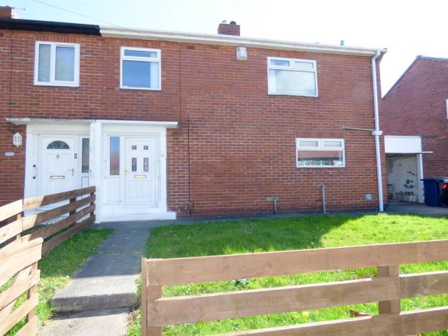 3 bed semi detached house to rent in Blyton Avenue, South Shields, NE34