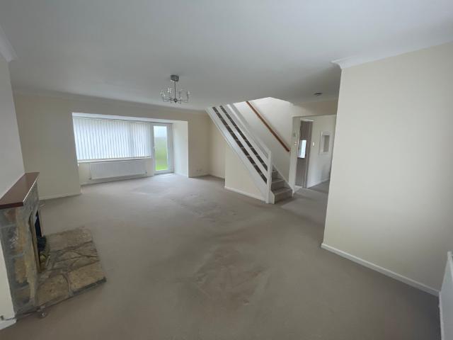 3 bed semi detached house to rent in Oldenburg Park, Paignton, TQ3