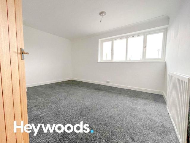 3 bed semi detached house to rent in Newmount Road, Stoke On Trent, ST4