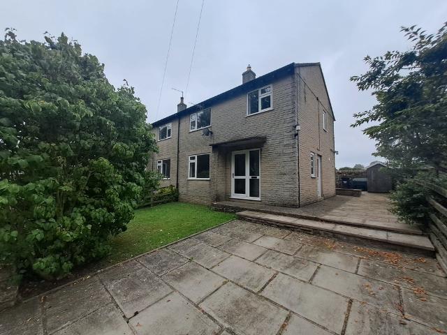 3 bed semi detached house to rent in Smithy Close, Thoralby, DL8