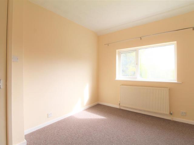 3 bed semi detached house to rent in Wollaton Road, Beeston, Nottingham, NG9 2TD