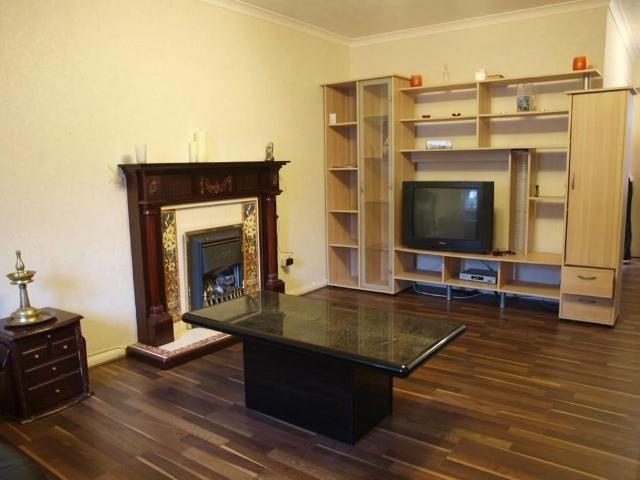 3 Bed Semi Detached House, Trafford Gardens, NG8