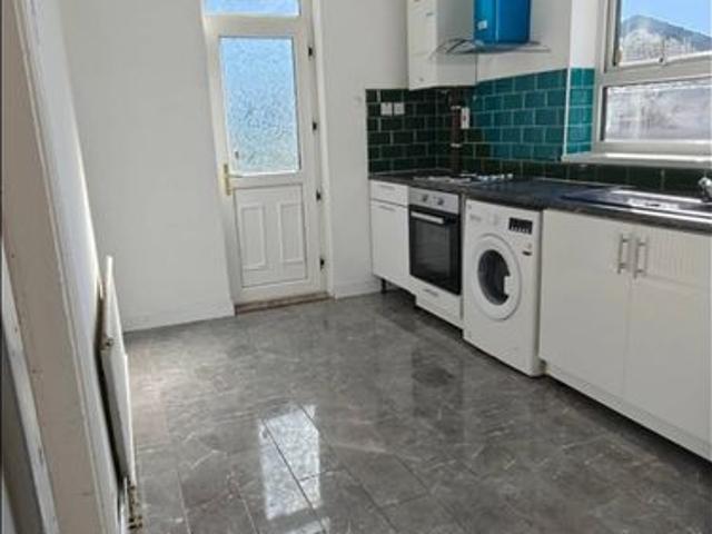 3 Bed Semi Detached House, Wybourn House Road, S2