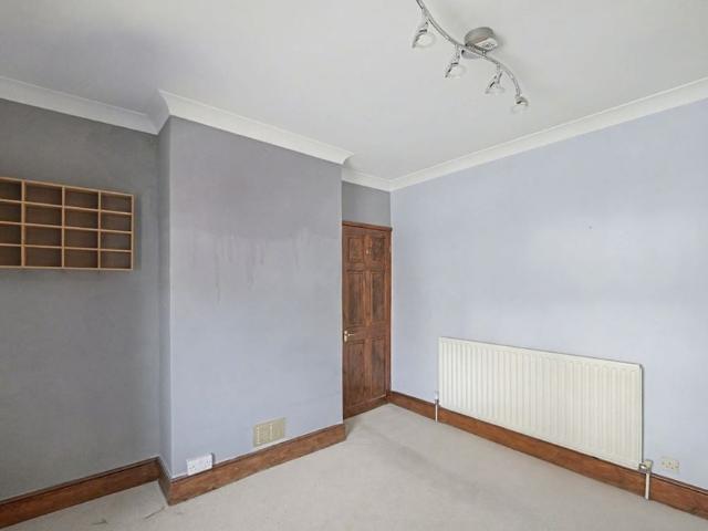 3 Bed Semi Detached House, Waterloo Road, SO15