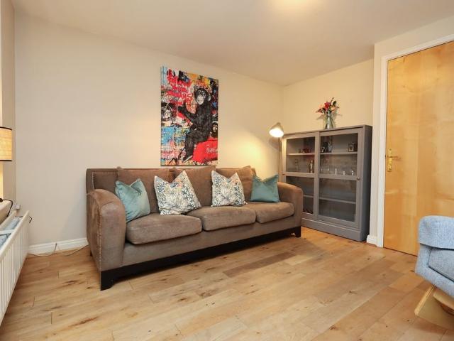 3 Bed Semi Detached House, Whitehall Road, BS5