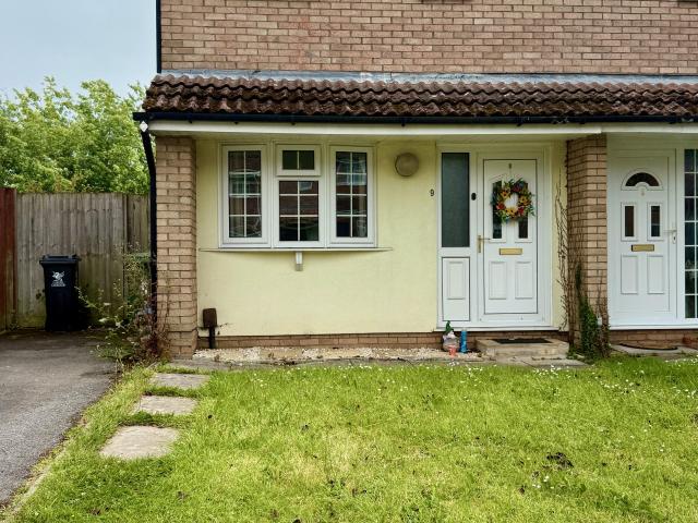 3 bed Semi detached in Glenrise Close, Cardiff, CF3 0AS