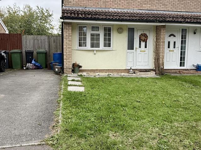 3 bed Semi detached in Glenrise Close, Cardiff, CF3 0AS
