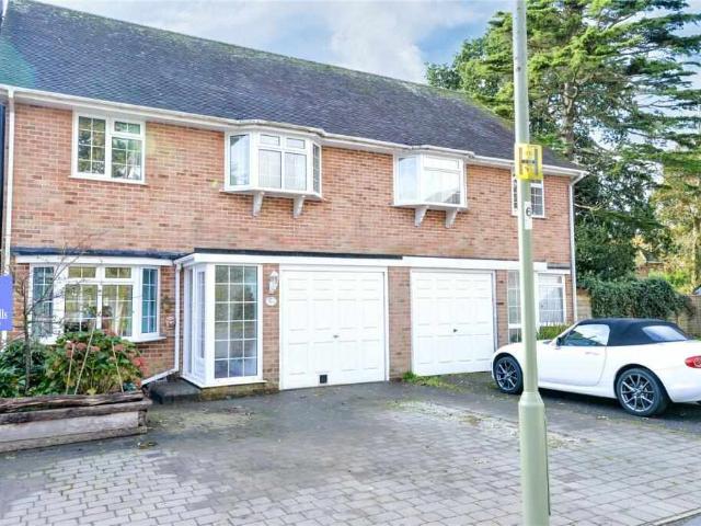 3 Bed, Semi Detached, White Barn Crescent, Lymington, SO41 [INVESTMENT PROPERTY]