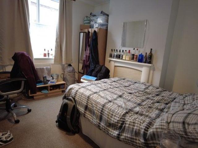 3 Bed St Andrews Street â€“ 3 Bed