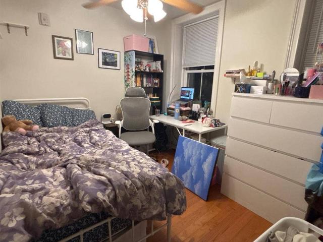 3 Bedroom/2 Bathroom Apartment