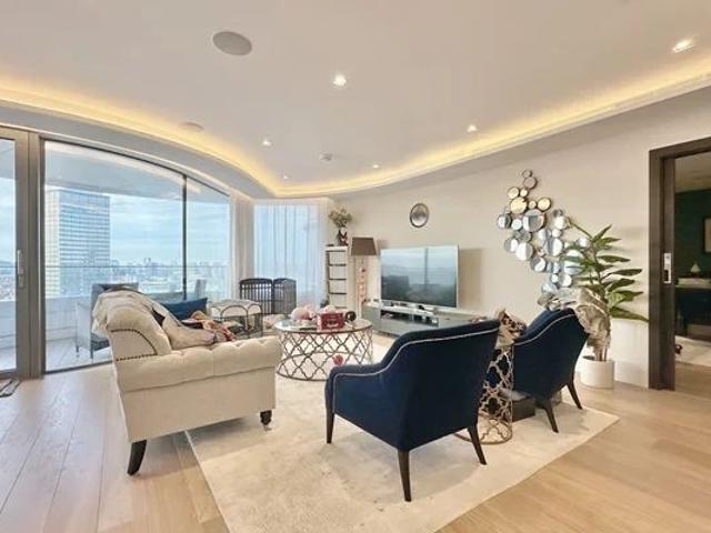 3 Bedroom 3.5 Bathroom Flat86