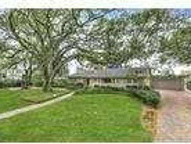 3 Bedroom 3 Bath In Metairie Louisiana 70005