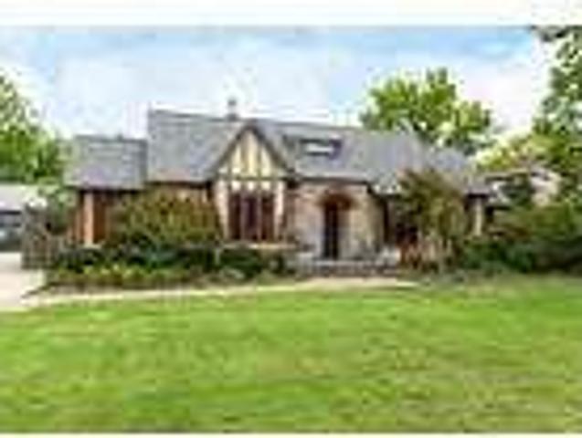 3 Bedroom 3 Bath In Nashville Tennessee 37212