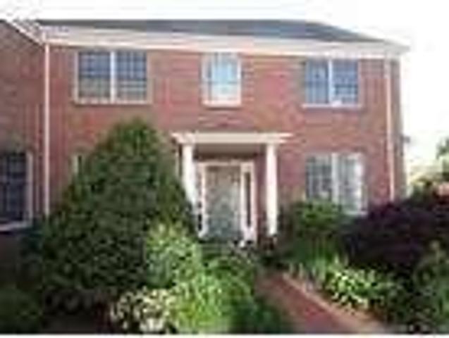 3 Bedroom 3 Bath In New Canaan Connecticut 06840