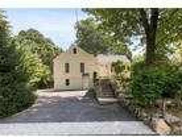 3 Bedroom 3 Bath In Norwalk Connecticut 06853