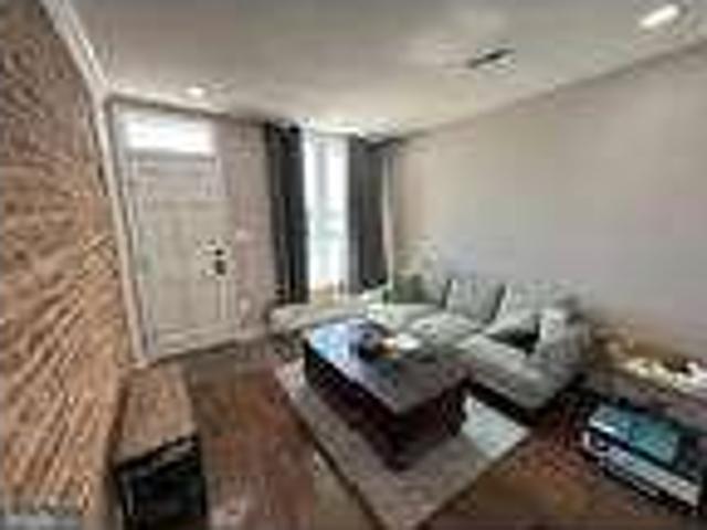3 Bedroom 3 Bath In Baltimore MD 21213