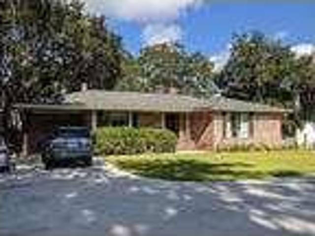 3 Bedroom 3 Bath In Beaufort SC 29902