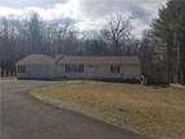 3 Bedroom 3 Bath In Brookfield CT 06804