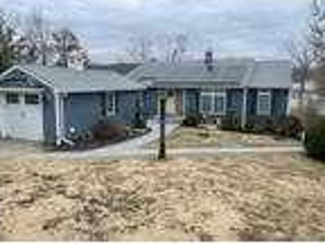 3 Bedroom 3 Bath In Brookfield CT 06804