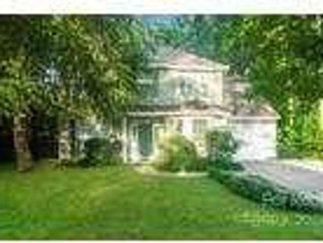 3 Bedroom 3 Bath In Charlotte North Carolina 28269