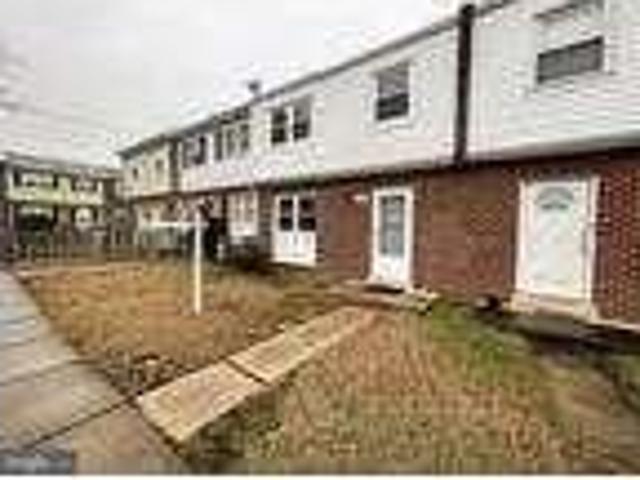 3 Bedroom 3 Bath In Dumfries VA 22026