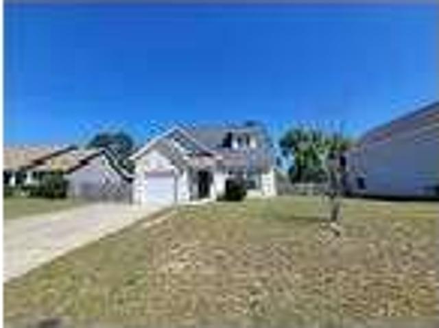 3 Bedroom 3 Bath In Hope Mills NC 28348