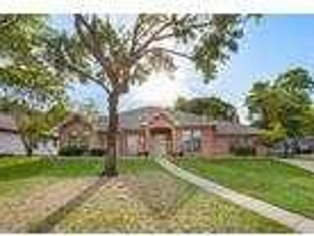 3 Bedroom 3 Bath In Kennedale TX 76060