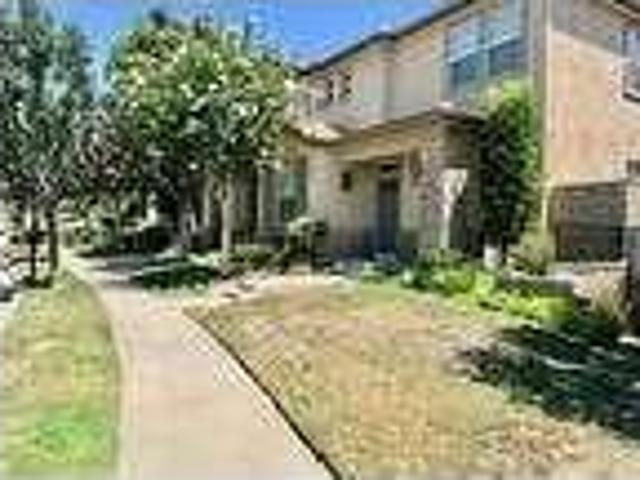 3 Bedroom 3 Bath In Porter Ranch California 91326