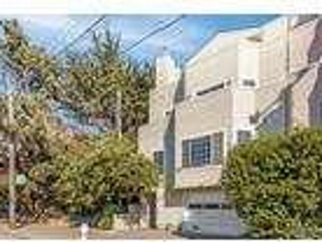 3 Bedroom 3 Bath In San Francisco CA 94110