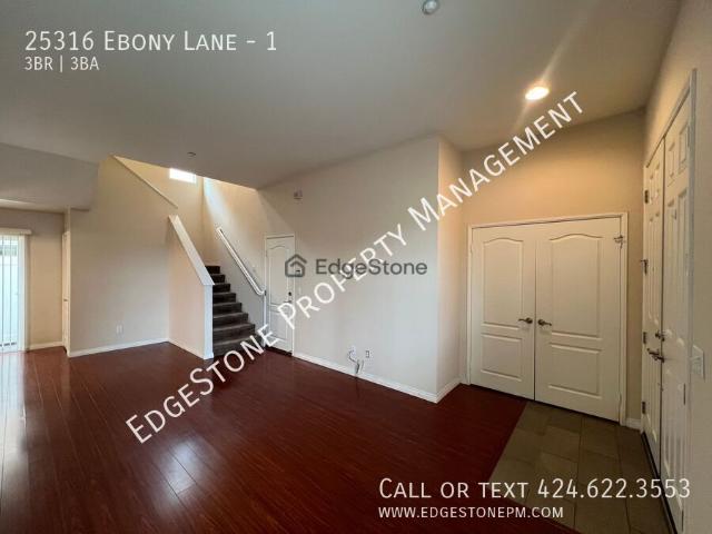 ONE MONTH FREE RENT 3 Bedroom / 3 Bathroom Townhouse For Rent In Lomita