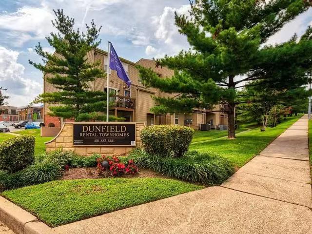 3 Bedroom 1.5 Bath Apartment. DEP Dunfield Townhomes