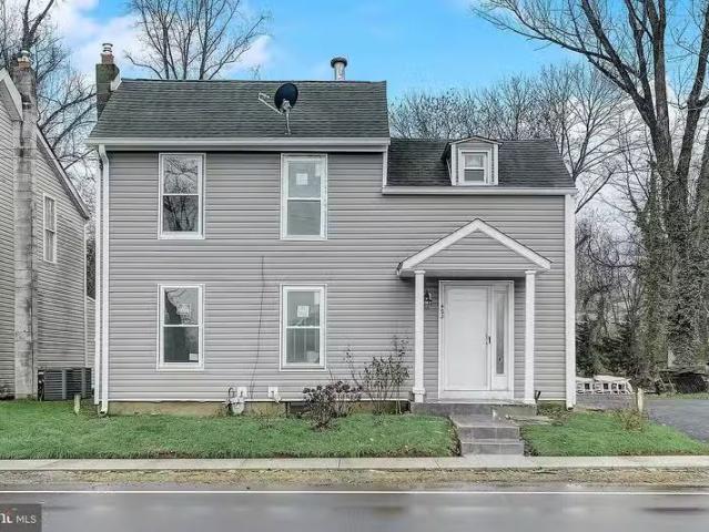 3 Bedroom 1.5 Bathroom House In Morrisville 425 N Delmorr Ave.